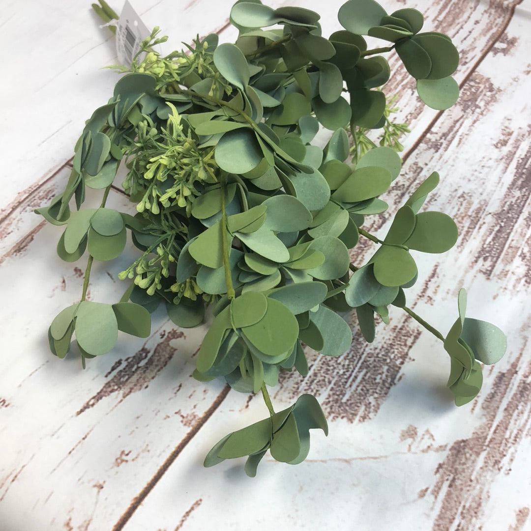 17" EUCALYPTUS BUNDLE — Wild's Creek & Co.